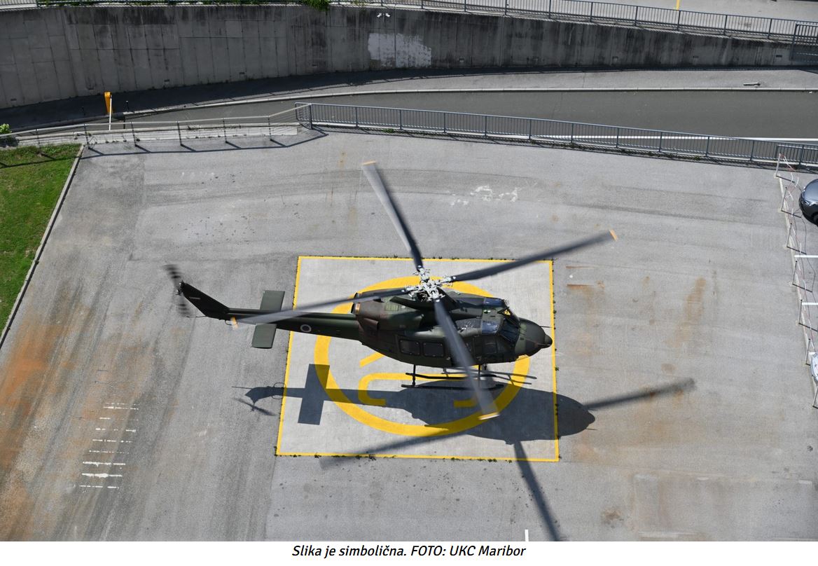 Ko se je sprehajala jo je „presenetilo“ pristajanje helikopterja, z njo ...